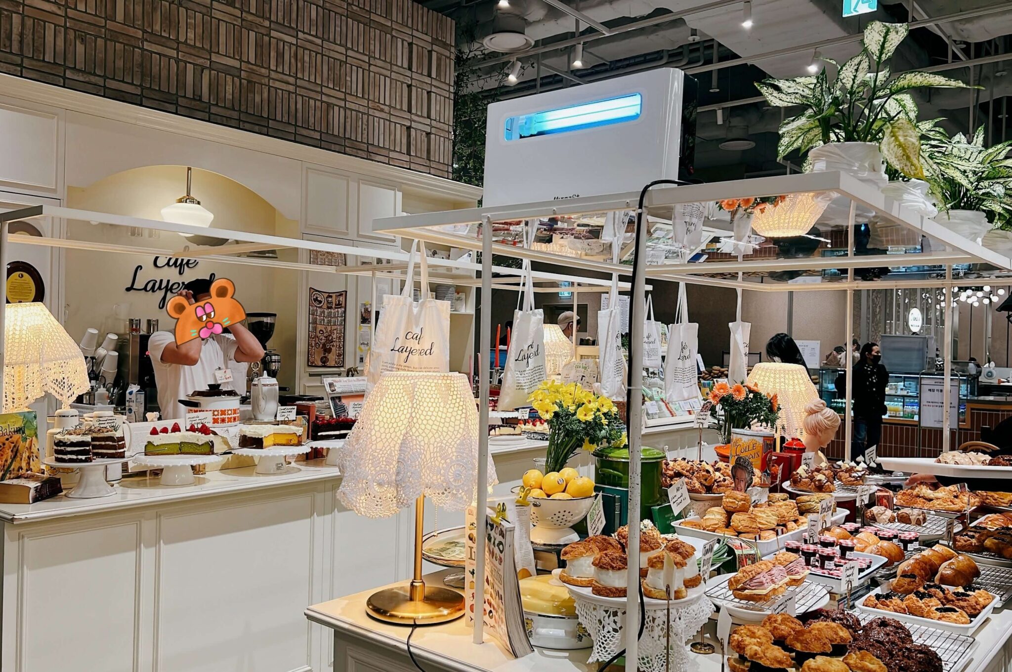 ザ・現代ソウル・スコーンで有名な大人気カフェ「Cafe Layered（カフェレイヤード）」 | モエイロ